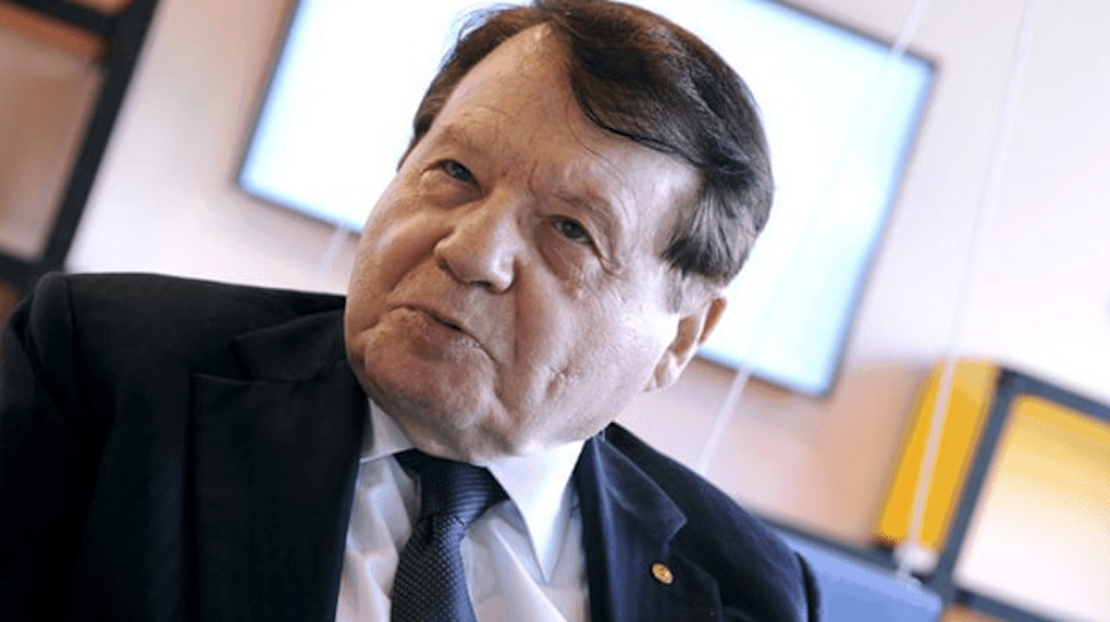 Premio Nobel de medicina, Luc Montagnier, difiere de la OMS. Ve un ...